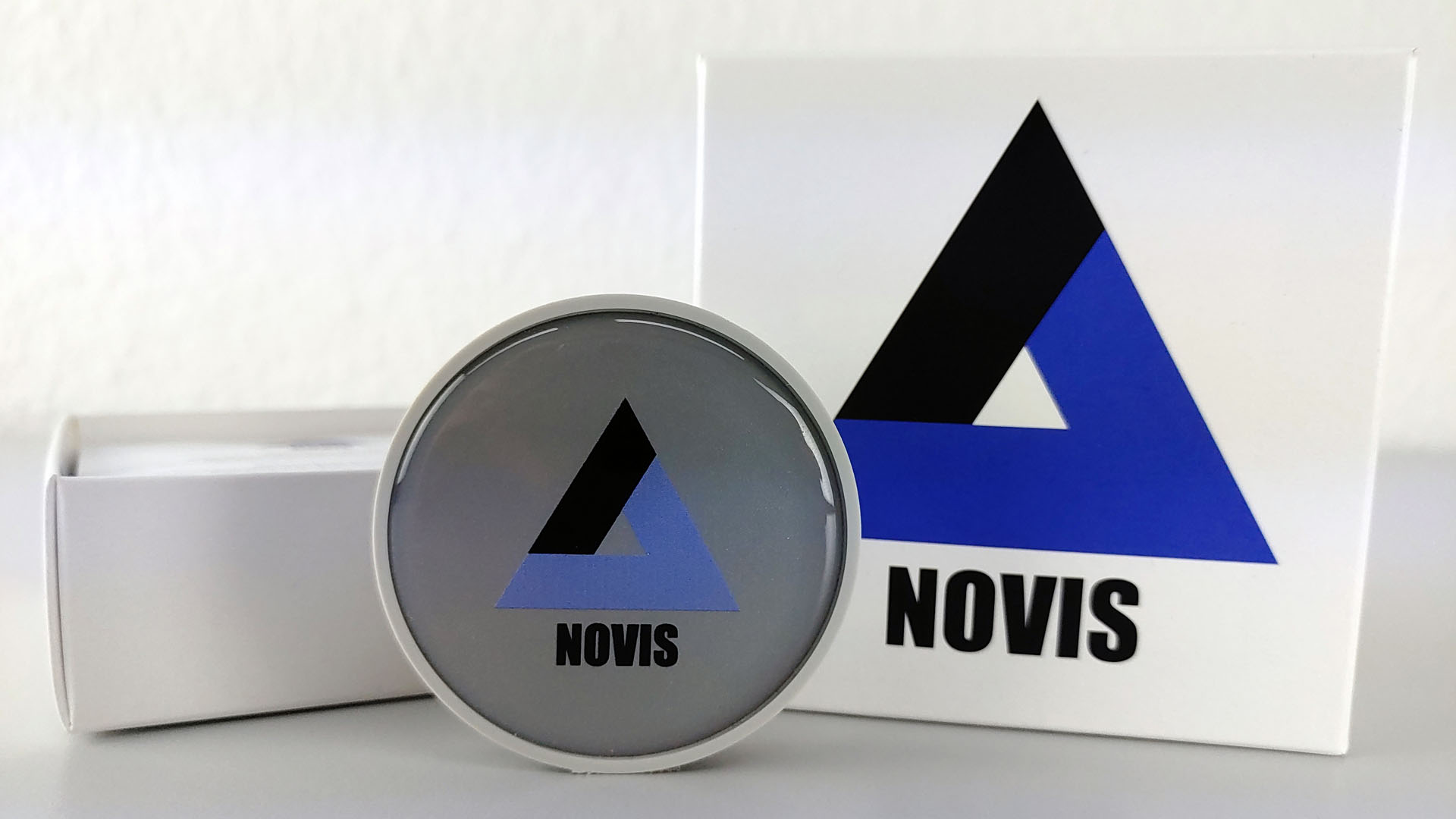 NOVIS DESK - Novis - Torsion Field based technology